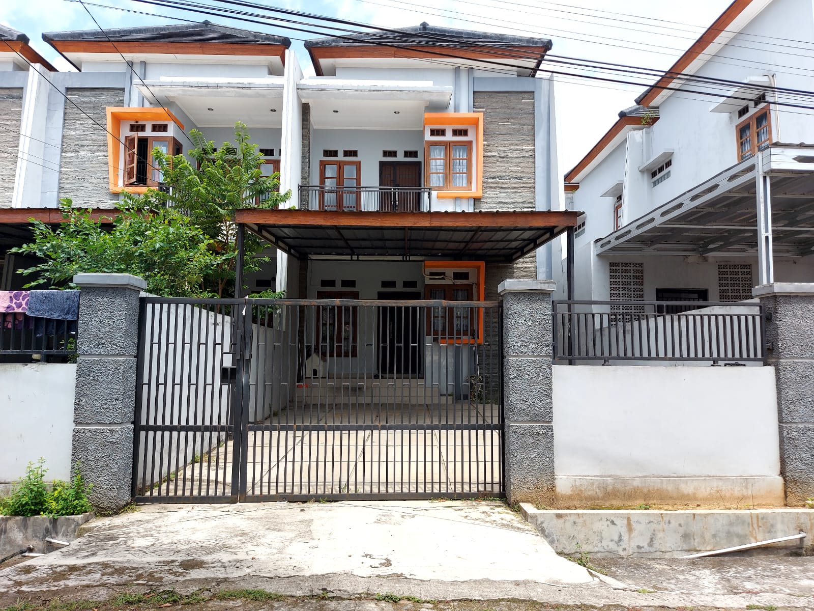 Disewakan Townhouse Cantik Komplek Perumahan DPR Jalan Tanjung Pinang ...
