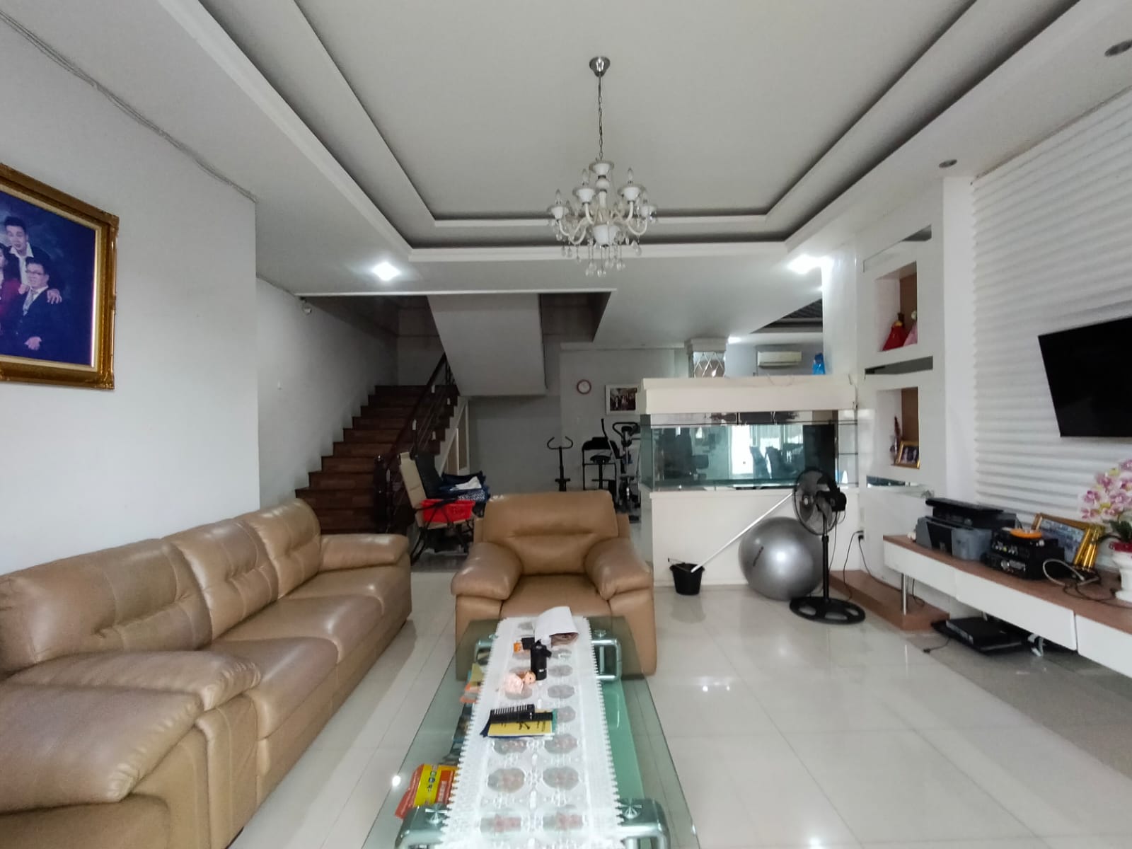 DIJUAL RUMAH MEWAH PALEMBANG KOMPLEK VILLA BARI